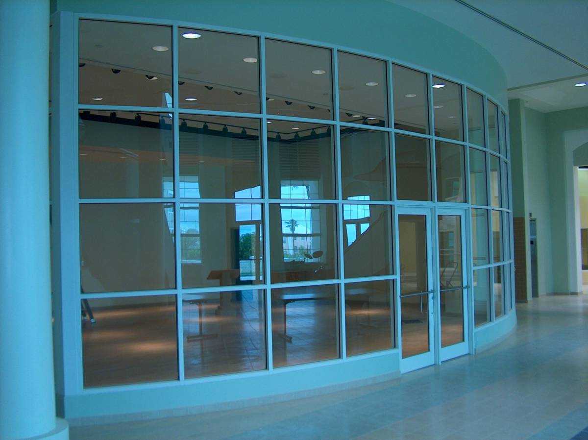 Portes commerciales - Alumicor